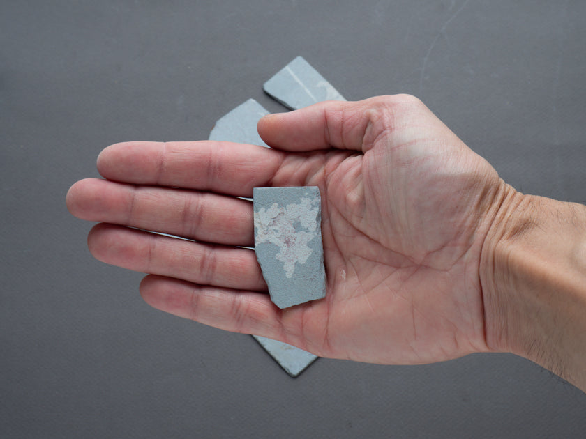 Finger Stones – Strata