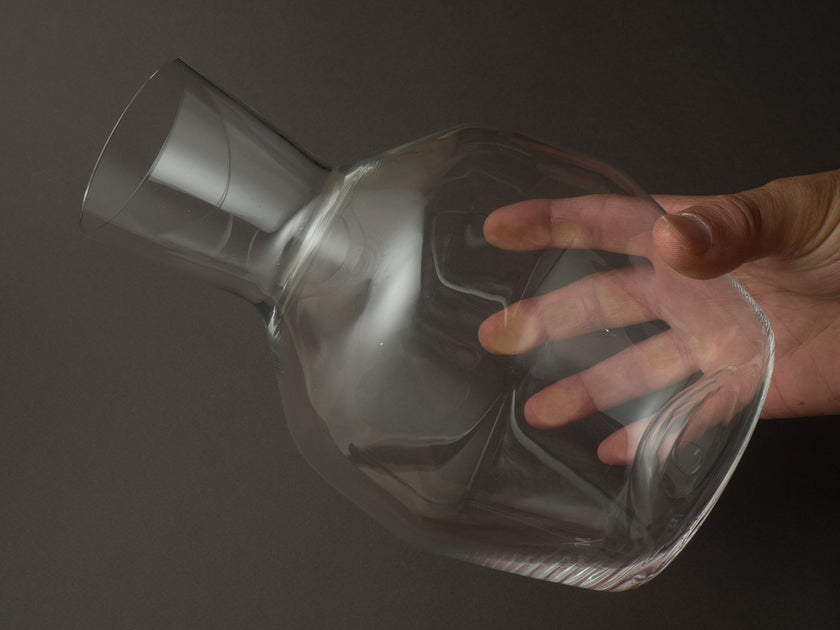 Mark Thomas - Glassware - Double Bend - 1.5L Decanter – Strata